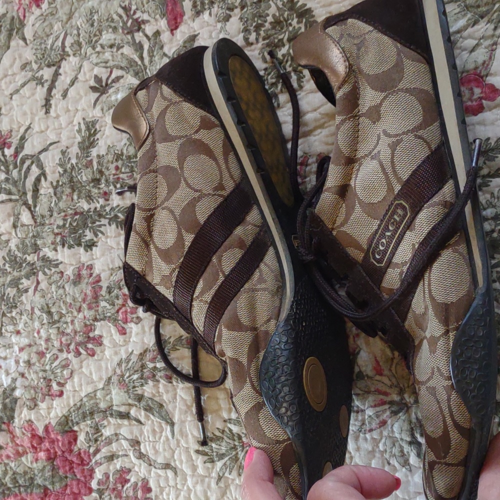 Coach Kate Brown Tennis Shoes. - Gem